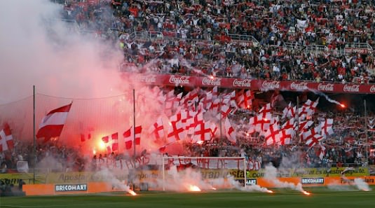 Biris Norte: "Amarás siempre a tus colores..." | Almas Sevillistas